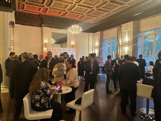 GH ON THE PARK - Updated December 2025 - 30 Photos - 54 W 40th St, New ...