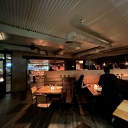 HOWELL’S KITCHEN AND BAR - Updated July 2025 - 503 Photos & 451 Reviews ...