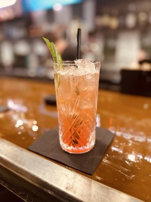 HEADQUARTERS BAR & EATERY - Updated January 2026 - 239 Photos & 104 ...