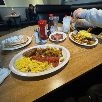 THE HAMILTON DINER - Updated June 2025 - 67 Photos & 69 Reviews - 1641 ...