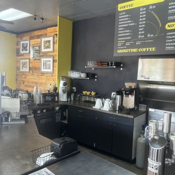 GRINDTIME COFFEE - Updated August 2025 - 187 Photos & 134 Reviews ...