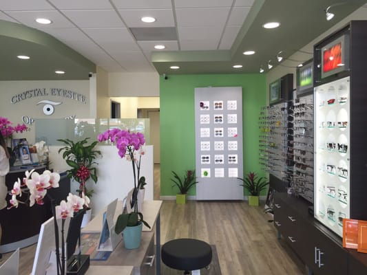 CRYSTAL EYESITE OPTOMETRY - Updated September 2025 - 14 Photos & 47 ...