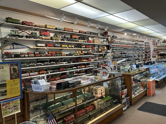 THE ELECTRIC TRAIN SHOP - Updated December 2025 - 29 Photos & 21 ...