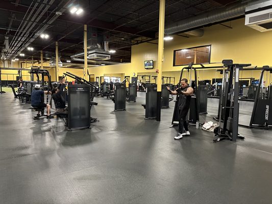 ZOO HEALTH CLUB - Updated October 2025 - 17 Photos - 300 Main St ...