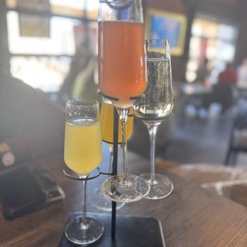 SIPS ON 10TH - Updated December 2025 - 230 Photos & 102 Reviews - 1022 ...