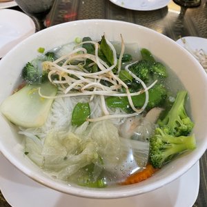 SAWADDEE KA THAI CUISINE AND PHO - 207 Photos & 169 Reviews - 111 Canal ...