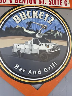 BUCKETZ BAR N GRILL - Updated October 2025 - 26 Photos & 13 Reviews ...