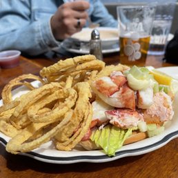 THE BARNACLE RESTAURANT - Updated March 2025 - 249 Photos & 284 Reviews ...