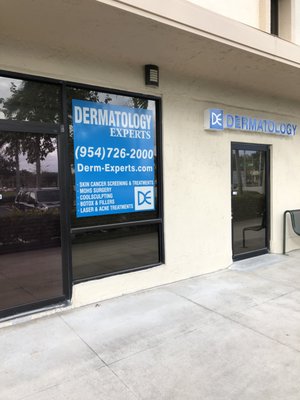 ANGELO AYAR, MD - DERMATOLOGY EXPERTS - Updated October 2025 - 17 ...