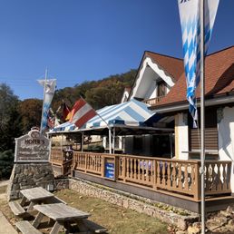 HOFER’S BAKERY & CAFE - Updated July 2025 - 658 Photos & 711 Reviews ...