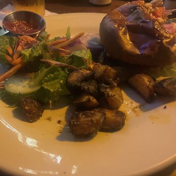 THE EAR INN - Updated September 2025 - 262 Photos & 465 Reviews - 326 ...