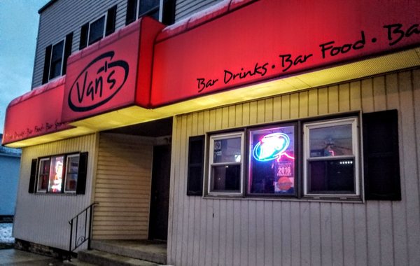 VAN’S BAR - Updated October 2025 - 14 Reviews - 426 N 9th St, Manitowoc ...