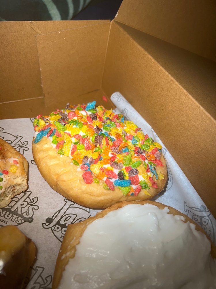 JACK’S DONUTS - Updated November 2024 - 14 Photos & 30 Reviews - 1531 N ...