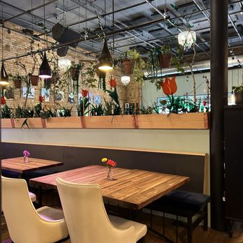 LOST FOX - Updated July 2025 - 119 Photos & 87 Reviews - 213 4th St E ...