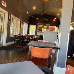 YELLOW BRIX RESTAURANT - Updated October 2025 - 482 Photos & 787 ...