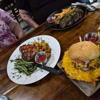 RENO BAR AND GRILL - Updated December 2025 - 537 Photos & 199 Reviews ...