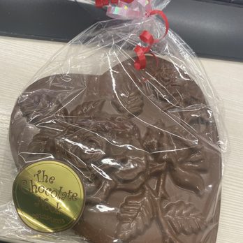 THE CHOCOLATE NOOK - Updated January 2026 - 49 Photos - 11-11 River Rd ...