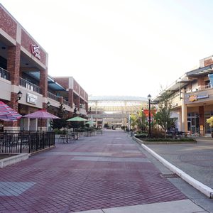 REDMOND TOWN CENTER - 170 Photos & 87 Reviews - Shopping Centers - 7525 ...