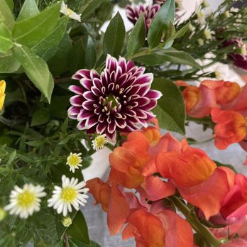 ROWES FLOWERS - Updated September 2024 - 57 Photos & 21 Reviews - 863 ...