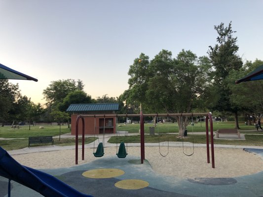 DEARBORN PARK - 59 Photos & 40 Reviews - 17141 Nordhoff St, Northridge ...
