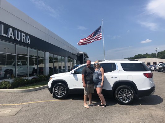 LAURA BUICK GMC - 32 Photos & 133 Reviews - 903 N Bluff Rd ...