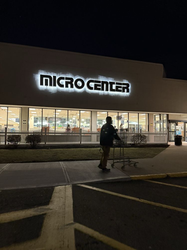 MICRO CENTER - Updated August 2025 - 75 Photos & 560 Reviews - 730 ...