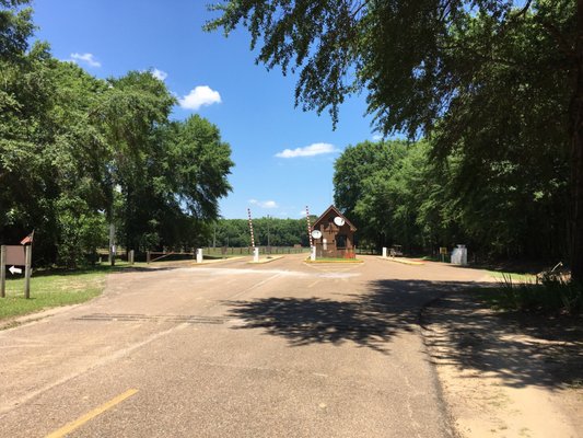 DEWAYNE HAYES - Updated July 2024 - 7934 Barton Ferry Rd, Columbus ...