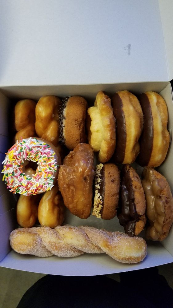MISS DONUTS - 137 Photos & 92 Reviews - 2520 S Robertson Blvd, Los ...