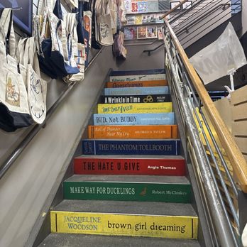 TRIDENT BOOKSELLERS & CAFÉ - Updated December 2025 - 1131 Photos & 2166 ...