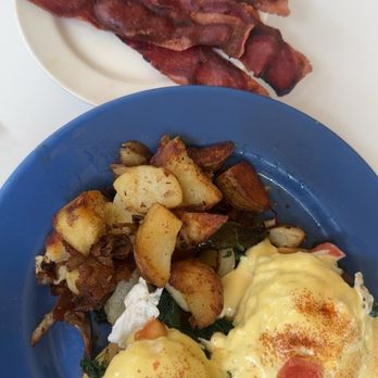 CAFE 222 - Updated April 2025 - 1794 Photos & 2420 Reviews - 222 Island ...