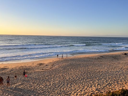 BEACH - Updated January 2026 - 30 Photos - 501 Tioga Ave, Sand City ...