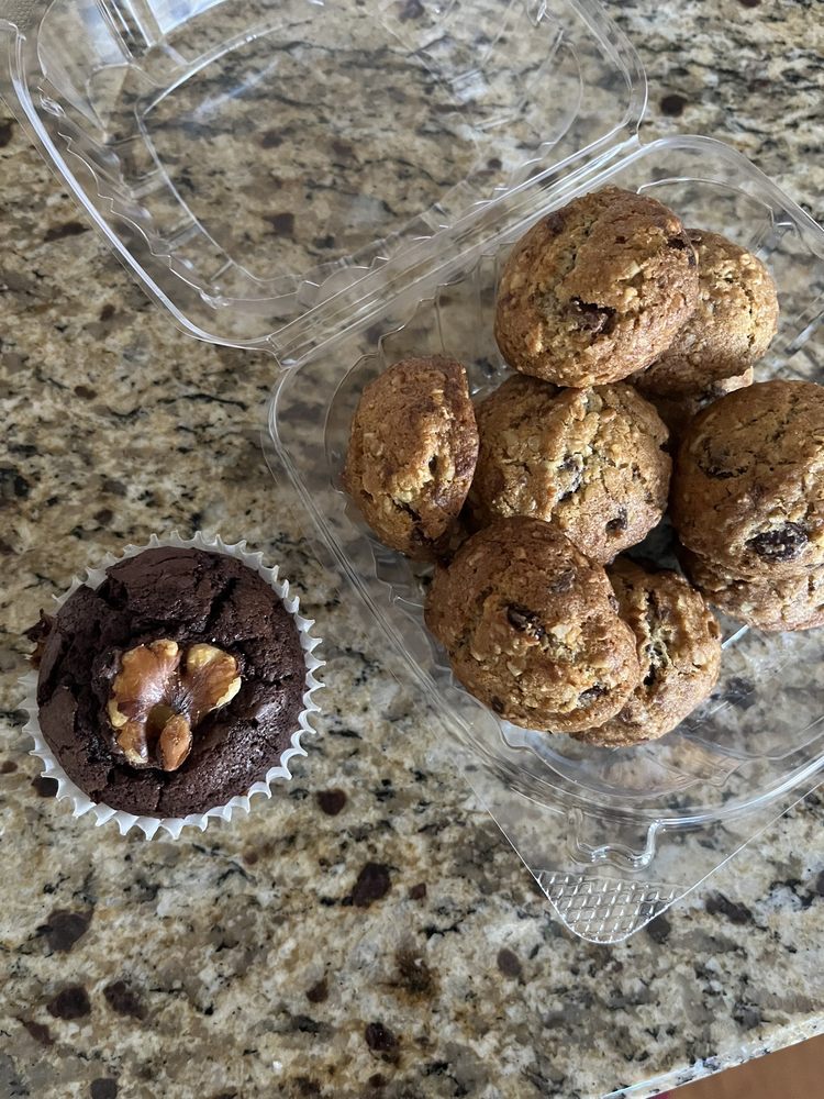 CIRCLES ON THE SQUARE - Updated July 2024 - 55 Reviews - 9 Public Sq ...