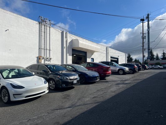 AUTO RECON COLLISION CENTER - Updated September 2025 - 20 Photos ...