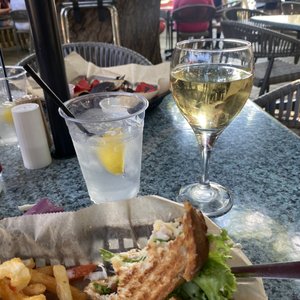 QUENTIN TAVERN - 64 Photos & 121 Reviews - 81 W Main St, Lebanon, PA - Yelp