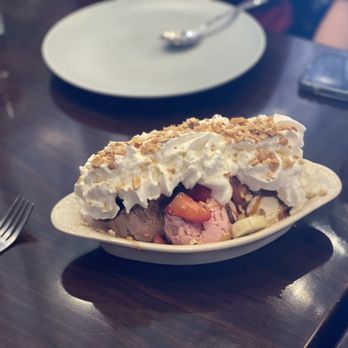 WHITE RABBIT DESSERT EXPERIENCE - Updated December 2025 - 394 Photos ...