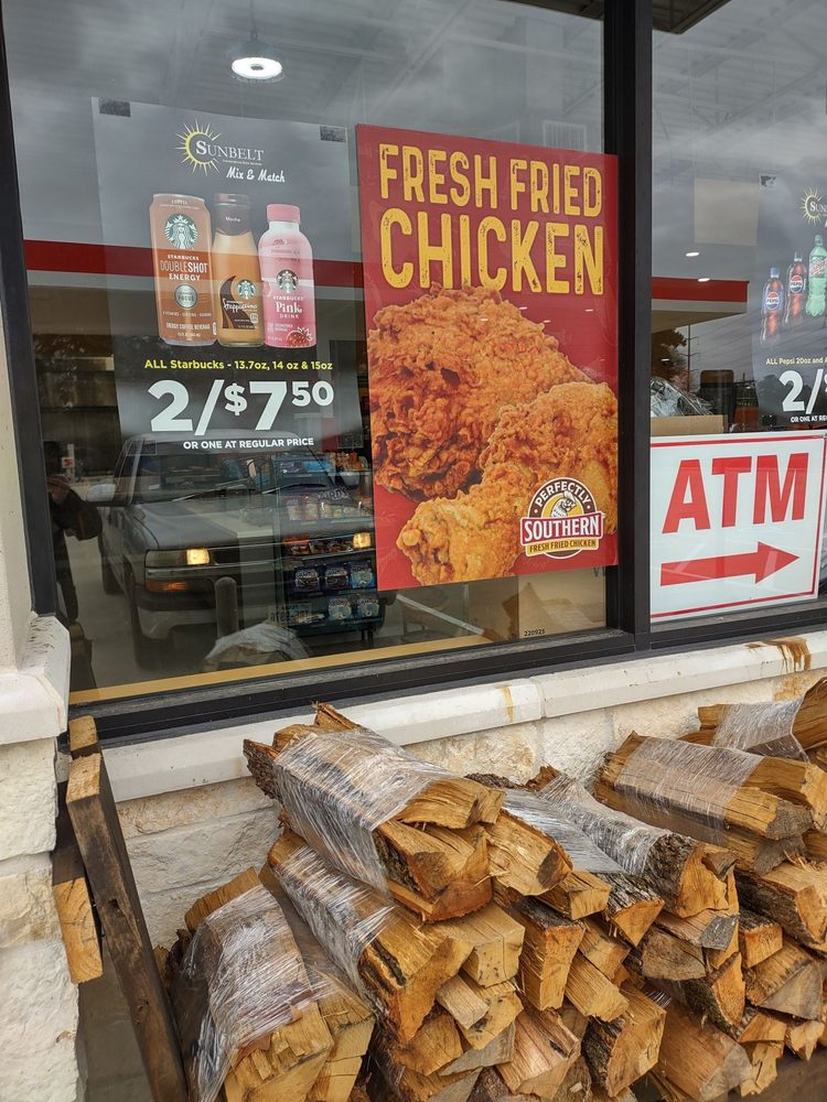 EXXON COUNTRY EXPRESS - 8716 US Hwy 190, Livingston, Texas ...