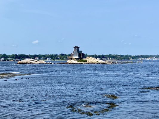 EASTERN POINT BEACH - Updated January 2026 - 10 Photos - Beach Pond Rd ...