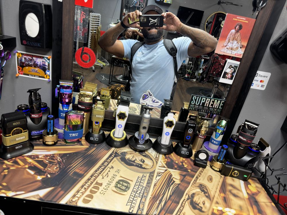 THE EDGE OF FRESHNESS HAIR STUDIO - Updated October 2025 - 1761 Thierer ...