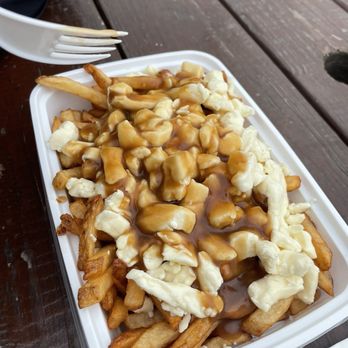 NOM NOM NOM POUTINE - Updated September 2024 - 224 Photos & 175 Reviews - 707 Dundas Street W ...