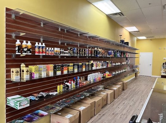 ALIBABA SMOKE SHOP - Updated March 2025 - 20 Photos - 702 Bridgeport ...