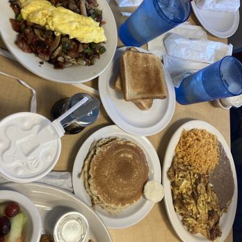 ELI’S CAFE AND PANCAKE HOUSE - Updated October 2025 - 29 Photos & 25 ...