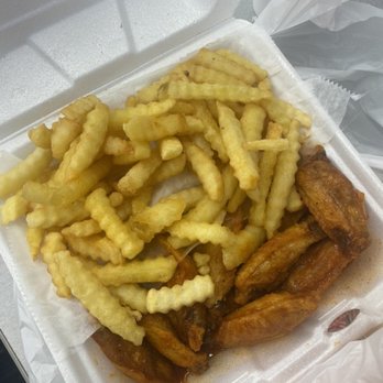 CHAMPION WINGS FISH - Updated September 2025 - 14 Photos - 4873 ...