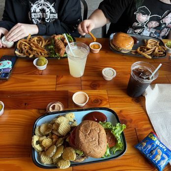 TWISTED ROOT BURGER - Updated November 2025 - 1063 Photos & 1487 ...