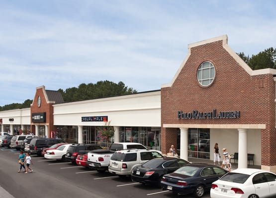 CALHOUN OUTLET MARKETPLACE - Updated May 2026 - 26 Photos & 22 Reviews ...