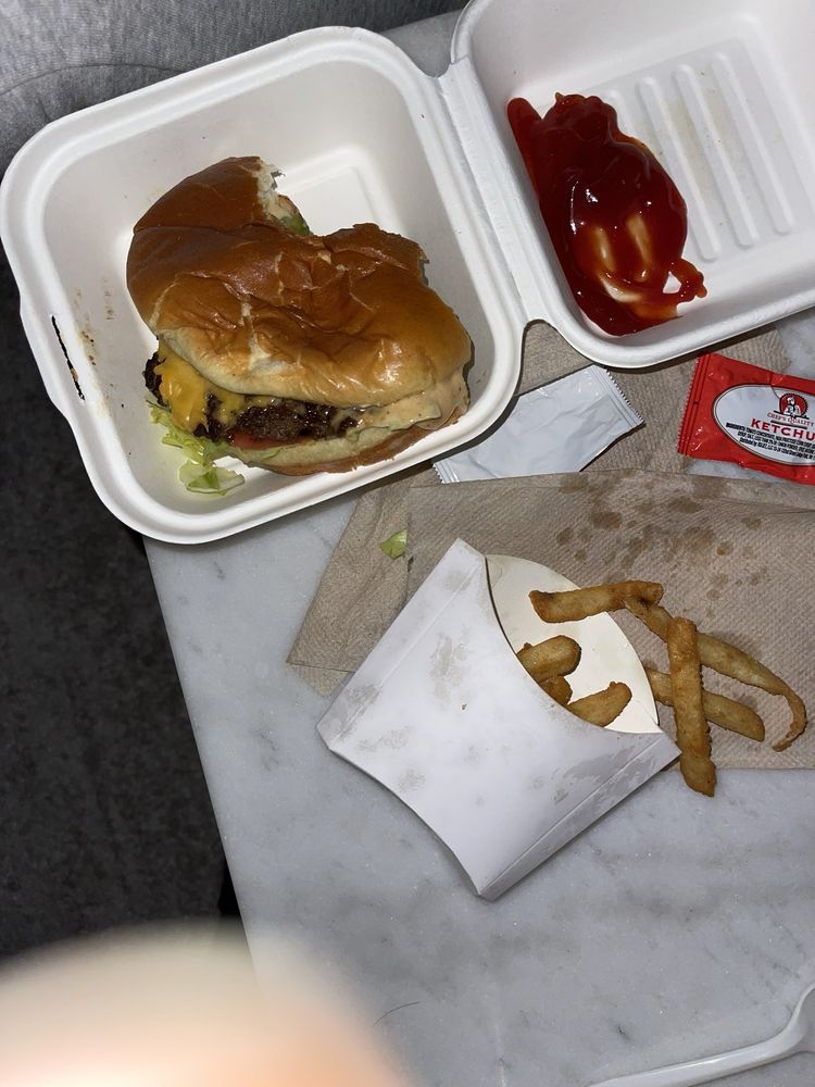 STUDENT BURGER - Updated November 2025 - 52 Photos & 60 Reviews - 2110 ...