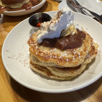 JUNEBERRY TABLE - Updated June 2024 - 204 Photos & 120 Reviews - 3900 ...