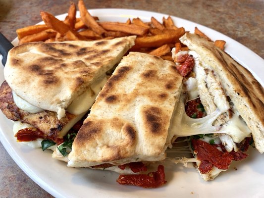 EMBASSY DINER - 191 Photos & 249 Reviews - 4280 Hempstead Tpke ...