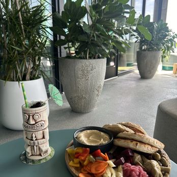 360 WESTPORT - Updated November 2024 - 199 Photos & 52 Reviews - 111 W ...