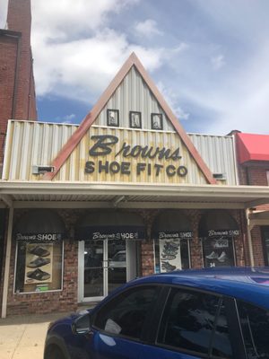 BROWNS SHOE FIT COMPANY - Updated December 2025 - 13 Reviews - 829 ...