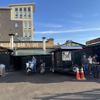 DINOSAUR BAR-B-QUE - Updated September 2024 - 1341 Photos & 1868 ...